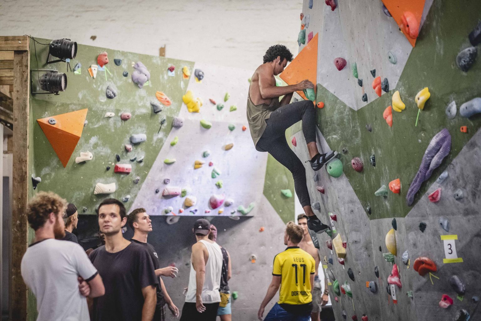 Indoor Climbing Centre, Bouldering, Yoga | Valley Crag